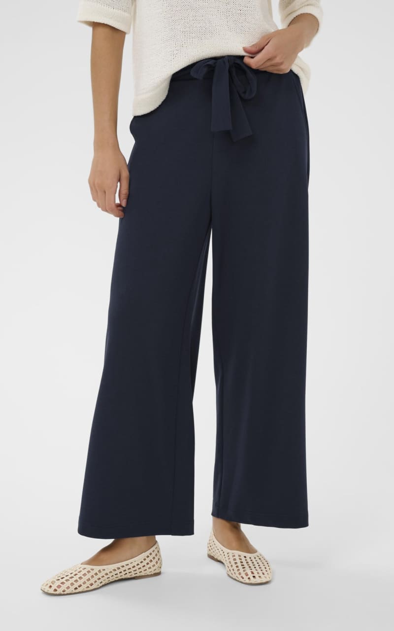 Kaffe - Phoebe Cropped Trousers in Midnight Marine | floc boutique